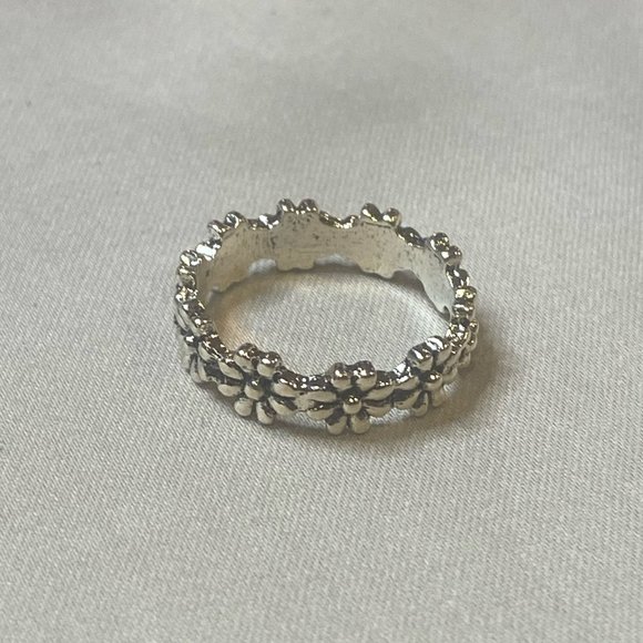 Jewelry | Daisy Chain Silver Boho Ring Stackable Flower Ring Grunge ...